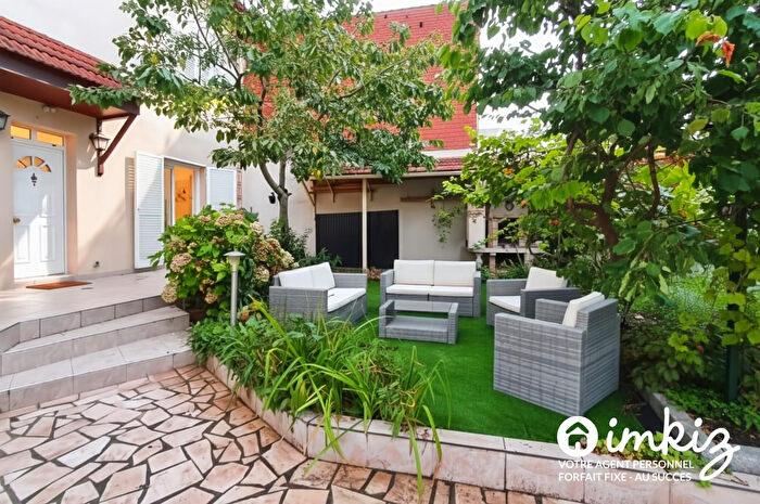 Maison à vendre - Saint-Denis - 6 pièces - 4 chambres