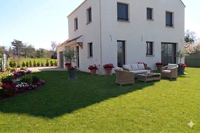 Maison 6 pièces à vendre à Saint-Martin-la-Garenne