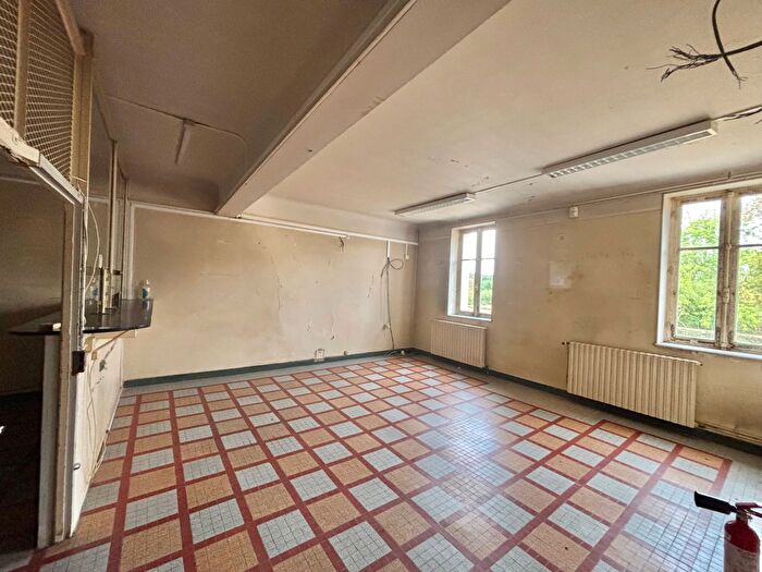 Maison 7 pièces à Cuffy, à vendre