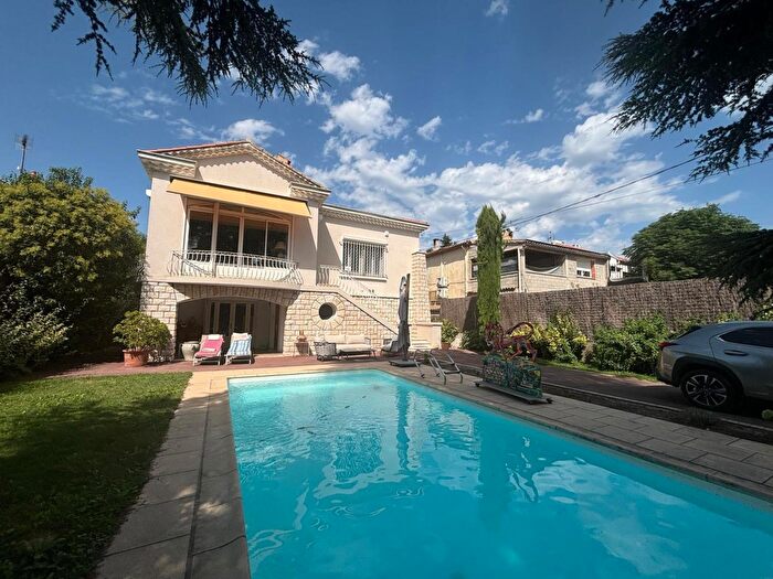 Maison 7 pièces à vendre - Cavaillon, Basses Ferrailles, Jas, Hautes Ferrailles