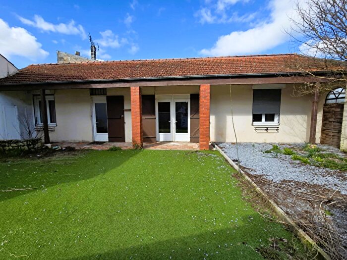 Maison à vendre - Lesparre-Médoc - 3 pièces - 2 chambres