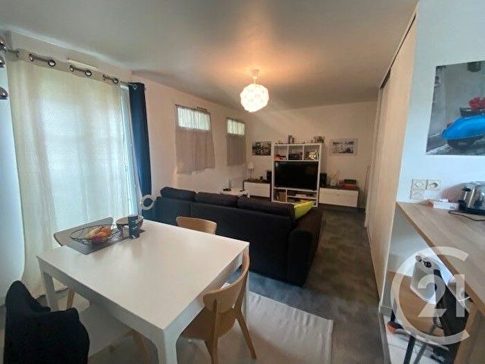 Appartement 1 pièce à louer - Avon, Centre-ville, Village