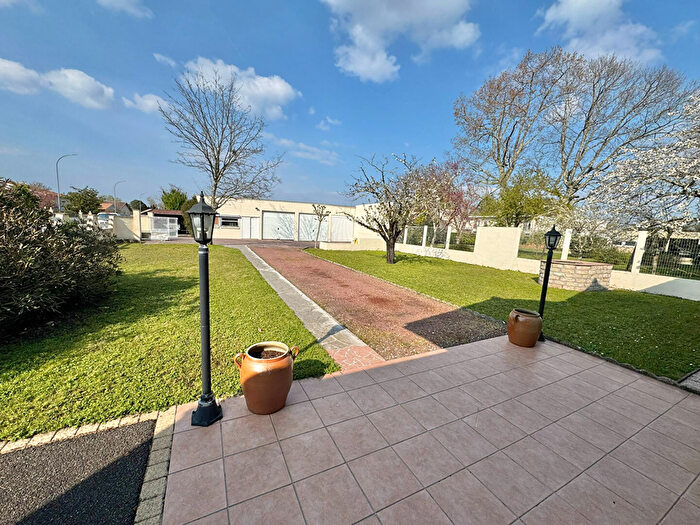 Maison 8 pièces à Blanquefort, Majolinas, à vendre