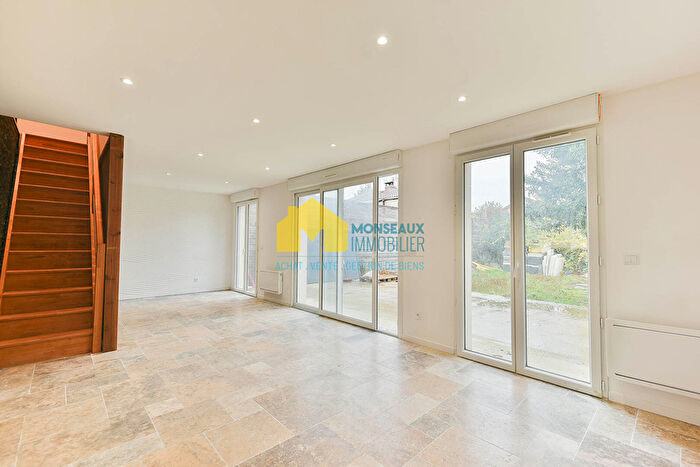 Maison à vendre - Sainte-Geneviève-des-Bois, Hôtel de Ville - 7 pièces - 5 chambres