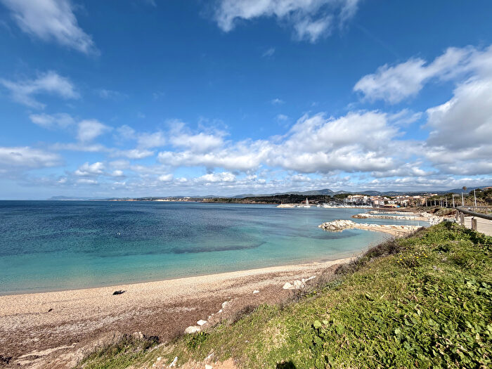 Appartement à vendre - Six-Fours-les-Plages, Font de Fillol, Rayolet, Le Brusc - 3 pièces - 2 chambres