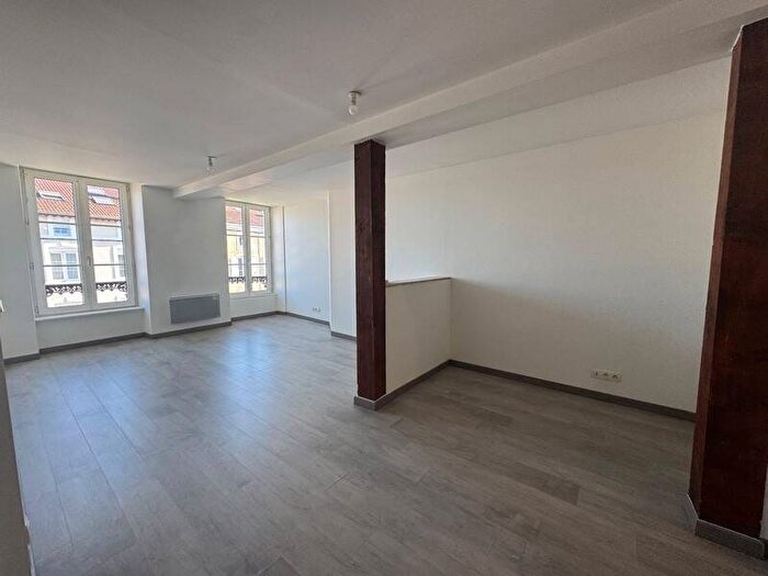 Appartement à louer - Bouzonville - 2 pièces - 1 chambre