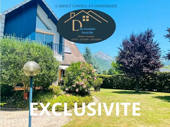 Bagnères-de-Luchon : Maison 6 pièces à vendre