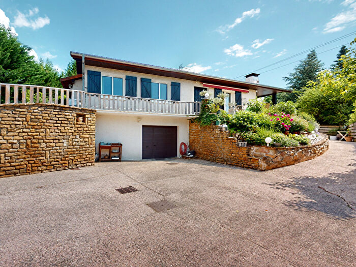 Maison 8 pièces à Lagnieu, à vendre