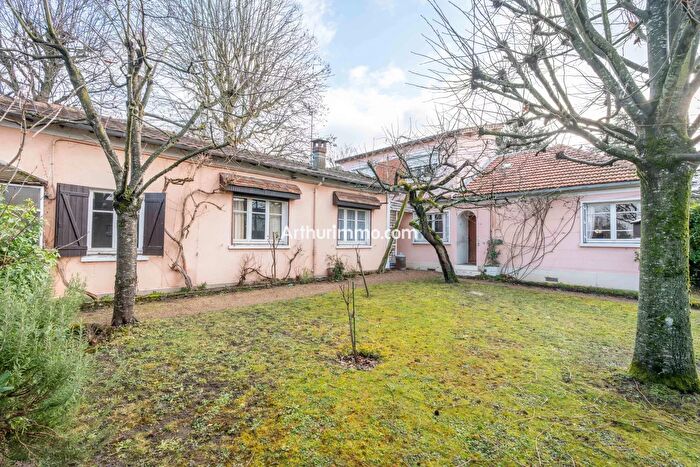 Maison à vendre - Sucy-en-Brie, Petit Val, Côte - 7 pièces - 4 chambres
