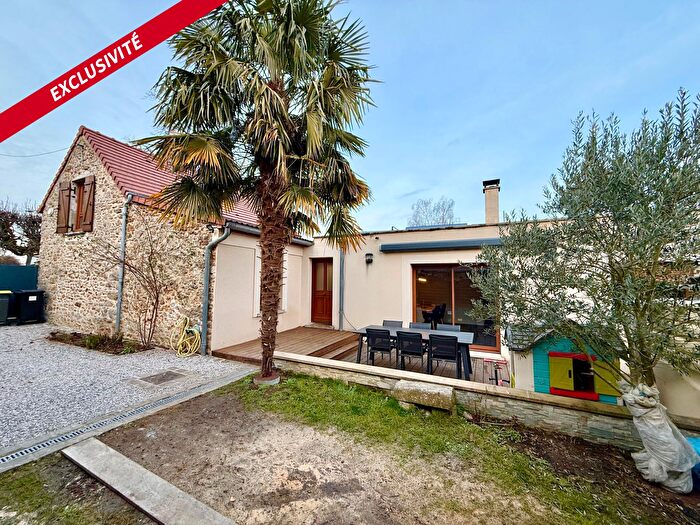 Maison à vendre - Ozouer-le-Voulgis - 6 pièces - 4 chambres