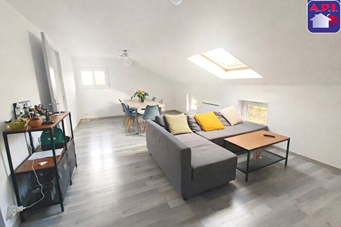 Appartement à vendre - Saint-Jean-du-Falga - 3 pièces - 1 chambre