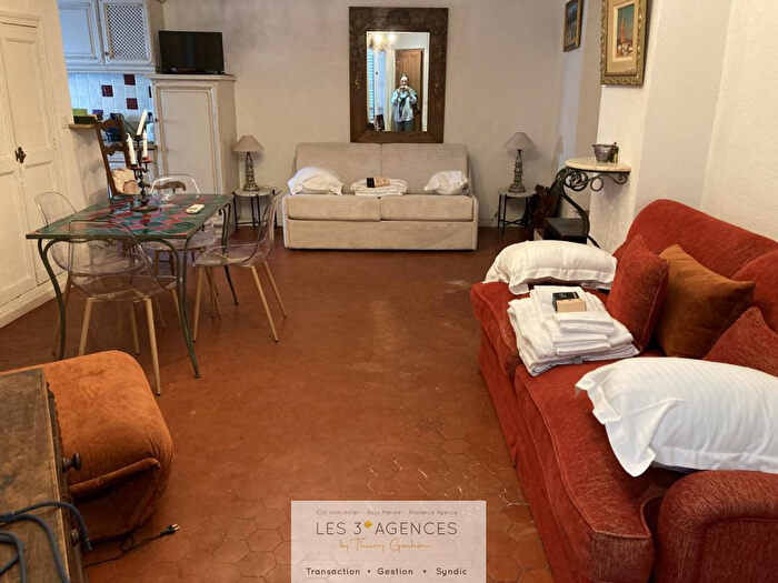 Appartement 1 pièce à louer à Cogolin, Centre-ville, Subeiran, Pas de Grimaud