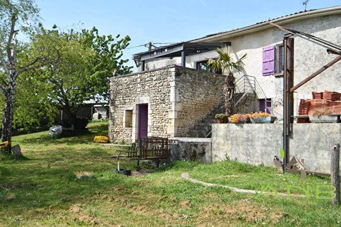 Ronsenac : Maison 7 pièces à vendre