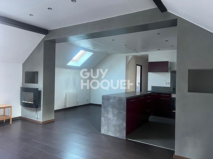 Appartement à louer - Cernay - 4 pièces - 3 chambres