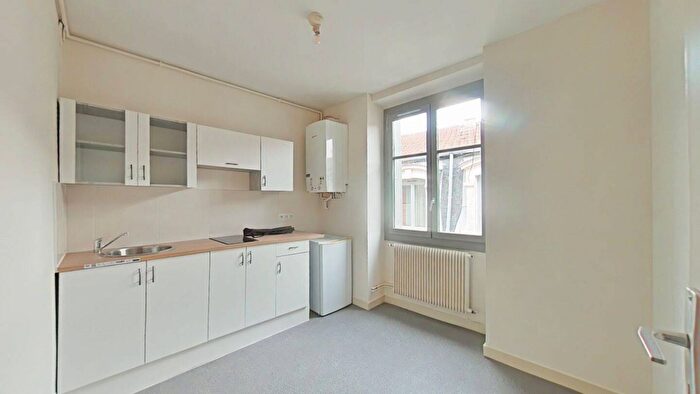 Appartement à louer - Saint-Étienne - 2 pièces - 1 chambre