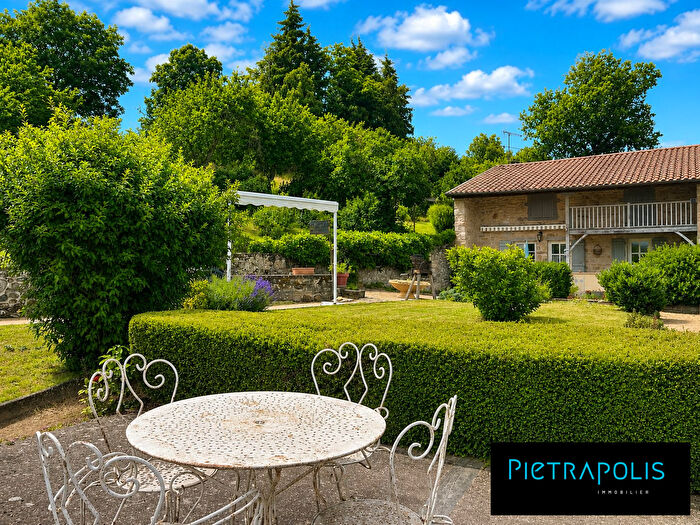 Maison 6 pièces à Cluny, à vendre