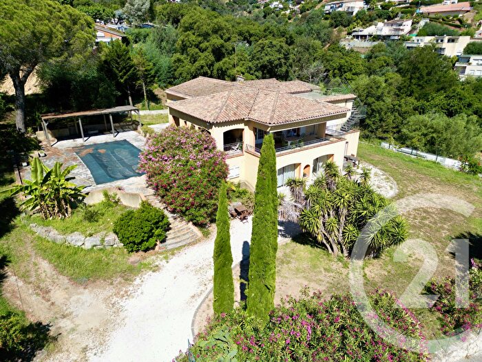 Maison 7 pièces à vendre à Mandelieu-la-Napoule, Les Termes
