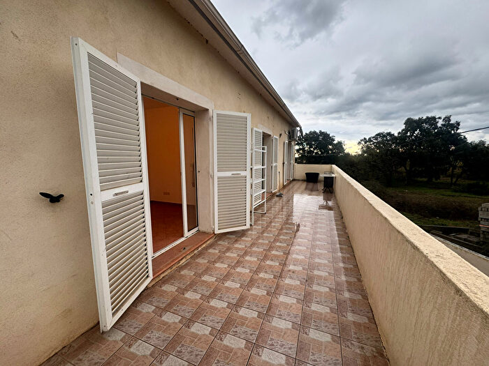 Appartement à louer - Borgo - 4 pièces - 3 chambres