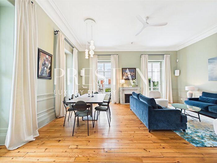 Appartement à vendre - Biarritz, Centre-ville Est - 4 pièces - 3 chambres