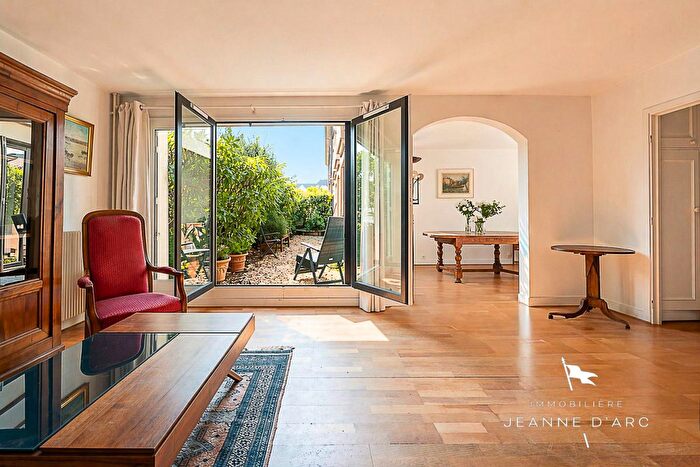 Appartement 5 pièces à vendre - Versailles, Notre Dame