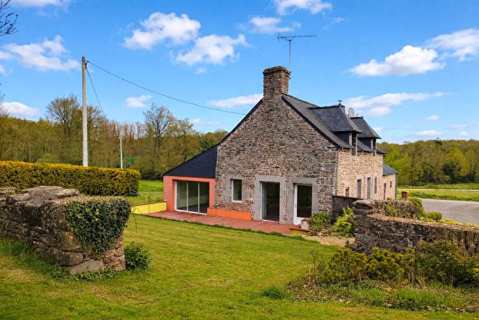 Maison à vendre - Plaintel - 6 pièces - 4 chambres