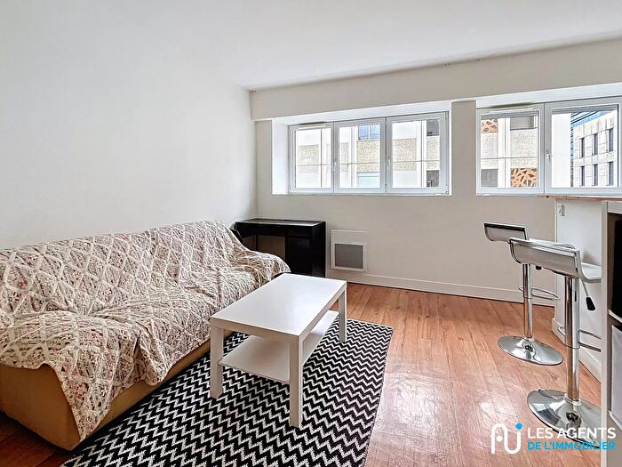 Appartement à louer - Orléans, La Madeleine, Saint-Laurent - 1 pièce