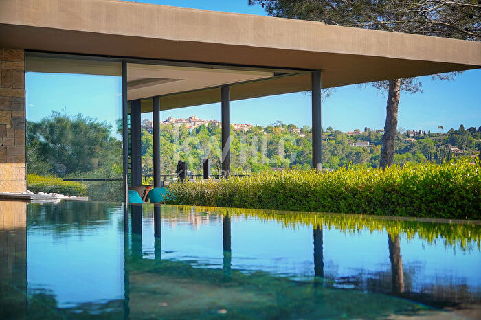 Maison 8 pièces à Mougins, Font Neuve, Saint-Basile, Fontmerle, Nartassière, à vendre