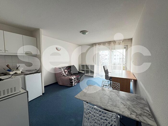 Appartement à louer - Olivet, Larry, Coin Rond, Lorette - 1 pièce