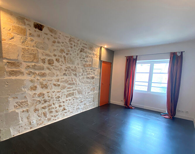 Appartement à louer - Poitiers, Centre-ville - 2 pièces - 1 chambre
