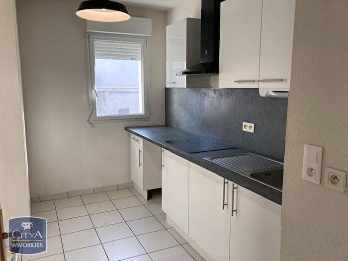 Laval, Hilard : Appartement 3 pièces à louer