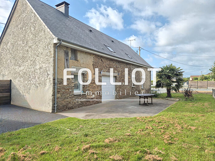 Maison 5 pièces à Condé-sur-Vire, à louer