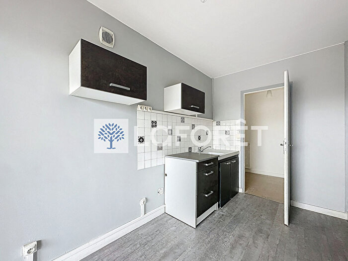 Appartement à louer - Bouillé-Loretz - 4 pièces - 3 chambres