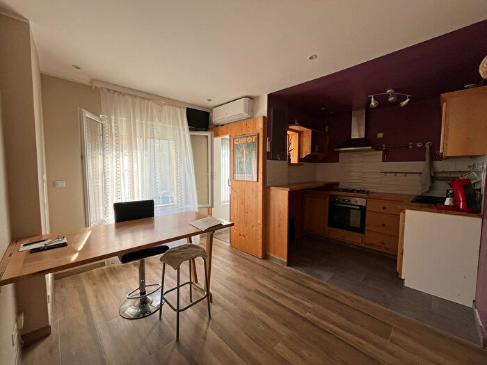 Appartement à vendre - Arles, Trinquetaille - 4 pièces - 3 chambres