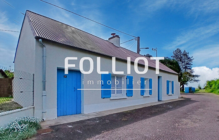 Saint-Germain-sur-Ay : Maison 3 pièces à vendre