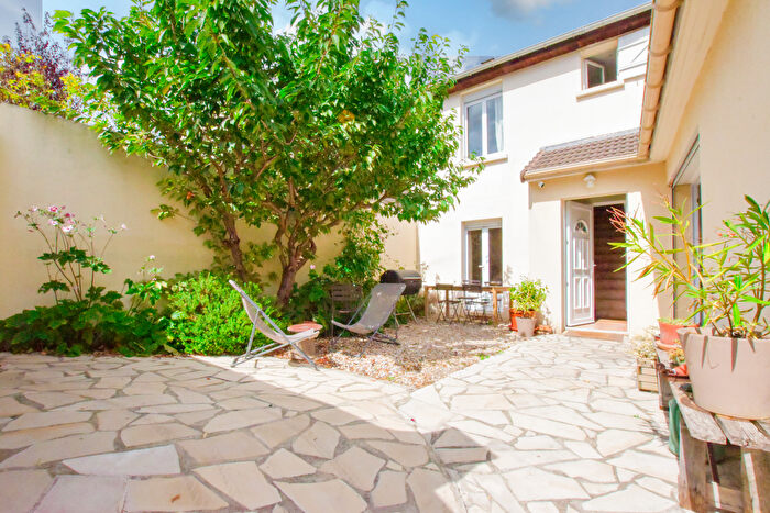 Maison à vendre - Nanterre, Mont Valérien - 5 pièces - 3 chambres