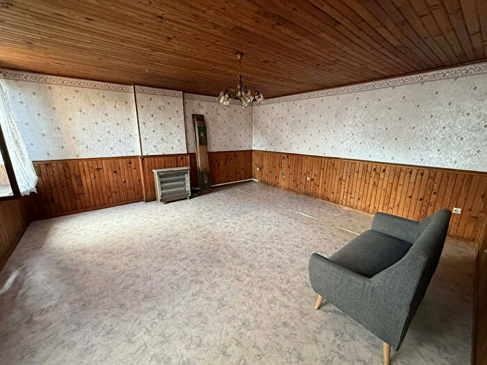 Maison à vendre - Bogny-sur-Meuse - 5 pièces - 3 chambres