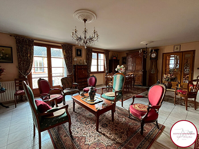 Appartement à vendre - Saint-Amand-Montrond - 4 pièces - 3 chambres