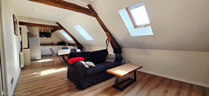 Appartement 3 pièces à Étampes, Centre-Ville, à vendre