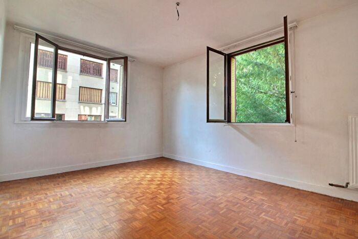 Appartement 3 pièces à louer à Versailles, Chantiers