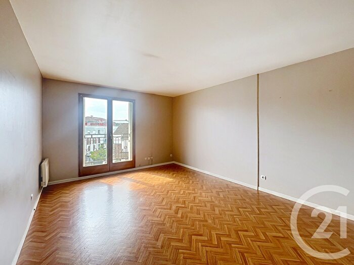 Appartement à vendre - Montereau-Fault-Yonne, Ville basse - 3 pièces - 2 chambres