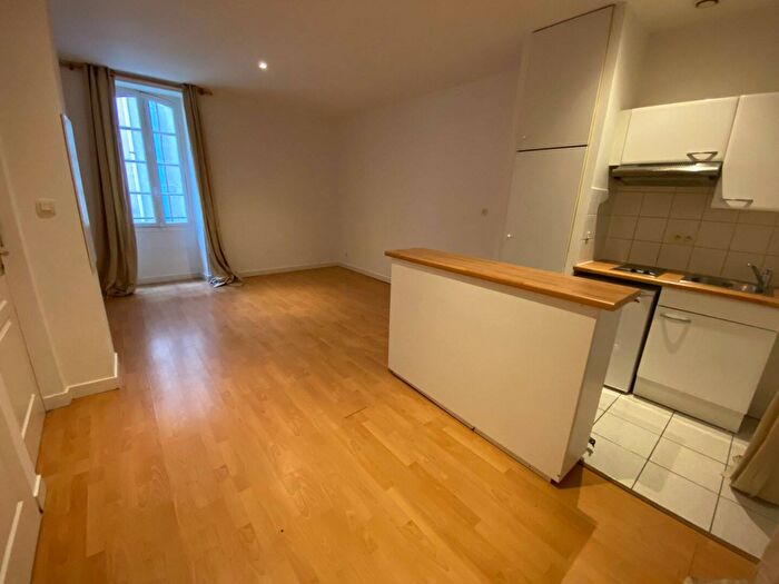Appartement à louer - Gloriette-Feydeau, Nantes - 1 pièce