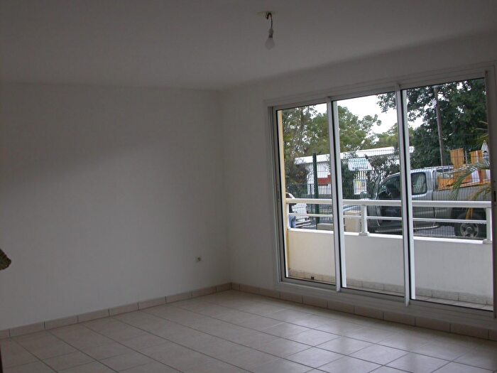Appartement 1 pièce à louer à Le Tampon, Centre-ville