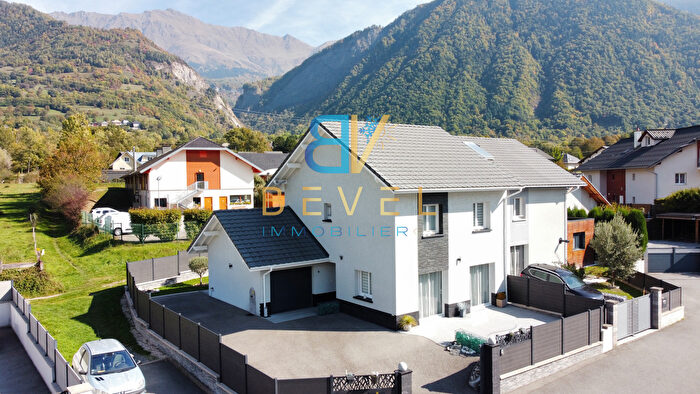 Maison à vendre - La Chambre - 4 pièces - 3 chambres