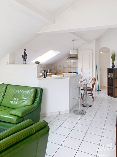 Appartement à louer - Montbéliard, Faubourg, Mont-Chevis, Chiffogne, Citadelle - 2 pièces - 1 chambre