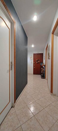 Appartement à vendre - Maubeuge - 5 pièces - 2 chambres