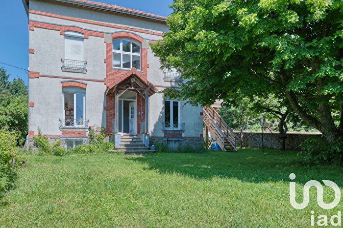 Maison à vendre - Saint-Agrève - 9 pièces - 5 chambres