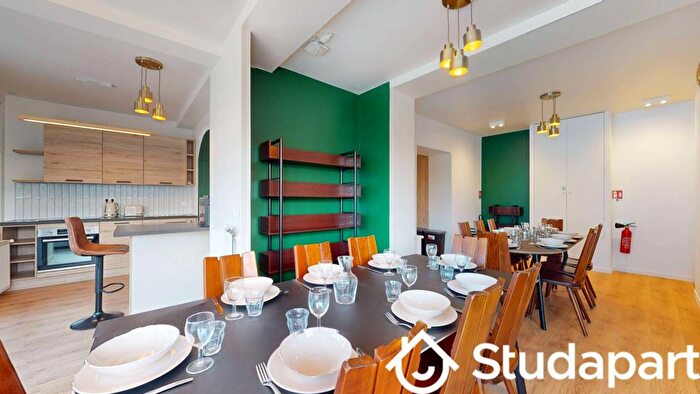 Appartement à louer - La Varenne, Saint-Maur-des-Fossés - 1 pièce - 1 chambre