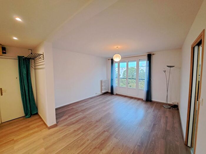 Chatou, Ouest : Appartement 3 pièces à louer