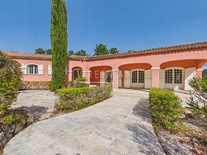 Maison à vendre - Vidauban - 11 pièces - 7 chambres