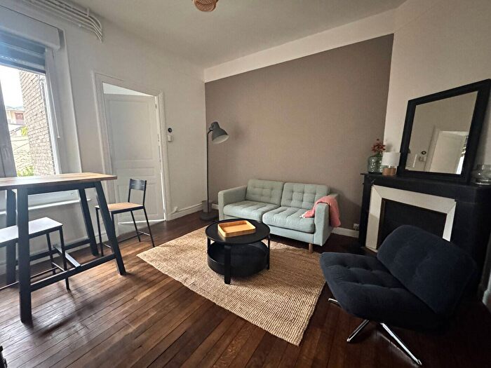 Appartement à louer - Cernay Jamin-Jean Jaurès-Epinettes, Reims - 2 pièces - 1 chambre